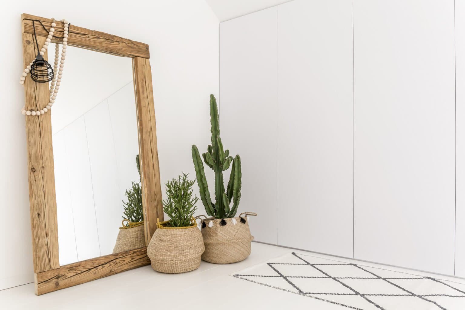 Eco-Friendly Picture Framing: Using Reclaimed Materials for Sustainable ...